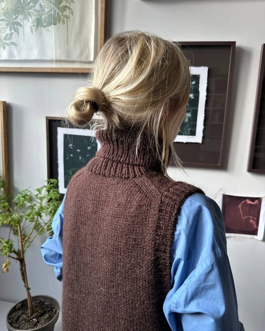 Lulu Slipover, Chunky Edition – Wild Earth Yarns