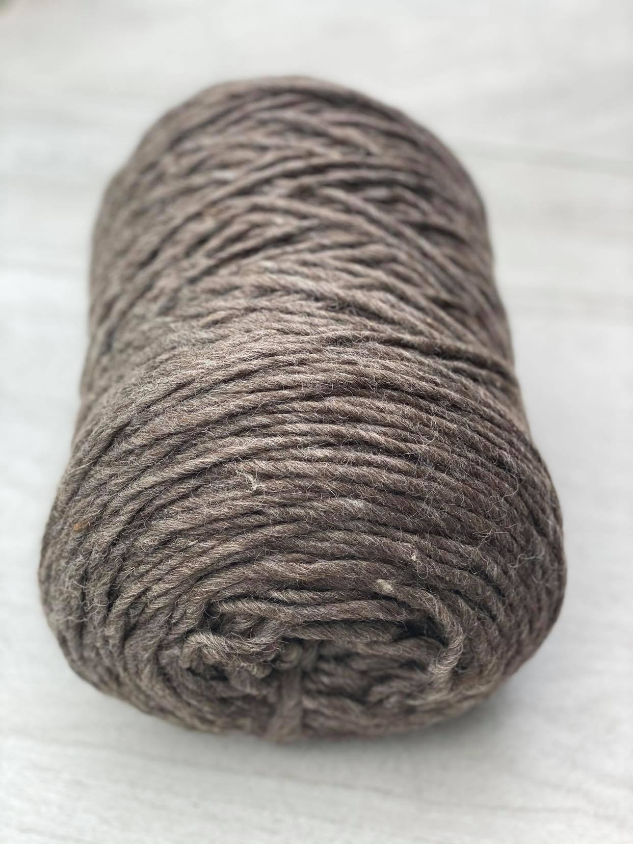 Snuggly Natural Undyed Chunky Yarn – Wild Earth Yarns